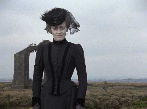 The Woman in Black (1989) and the spookiest adaptations of Gothic ...